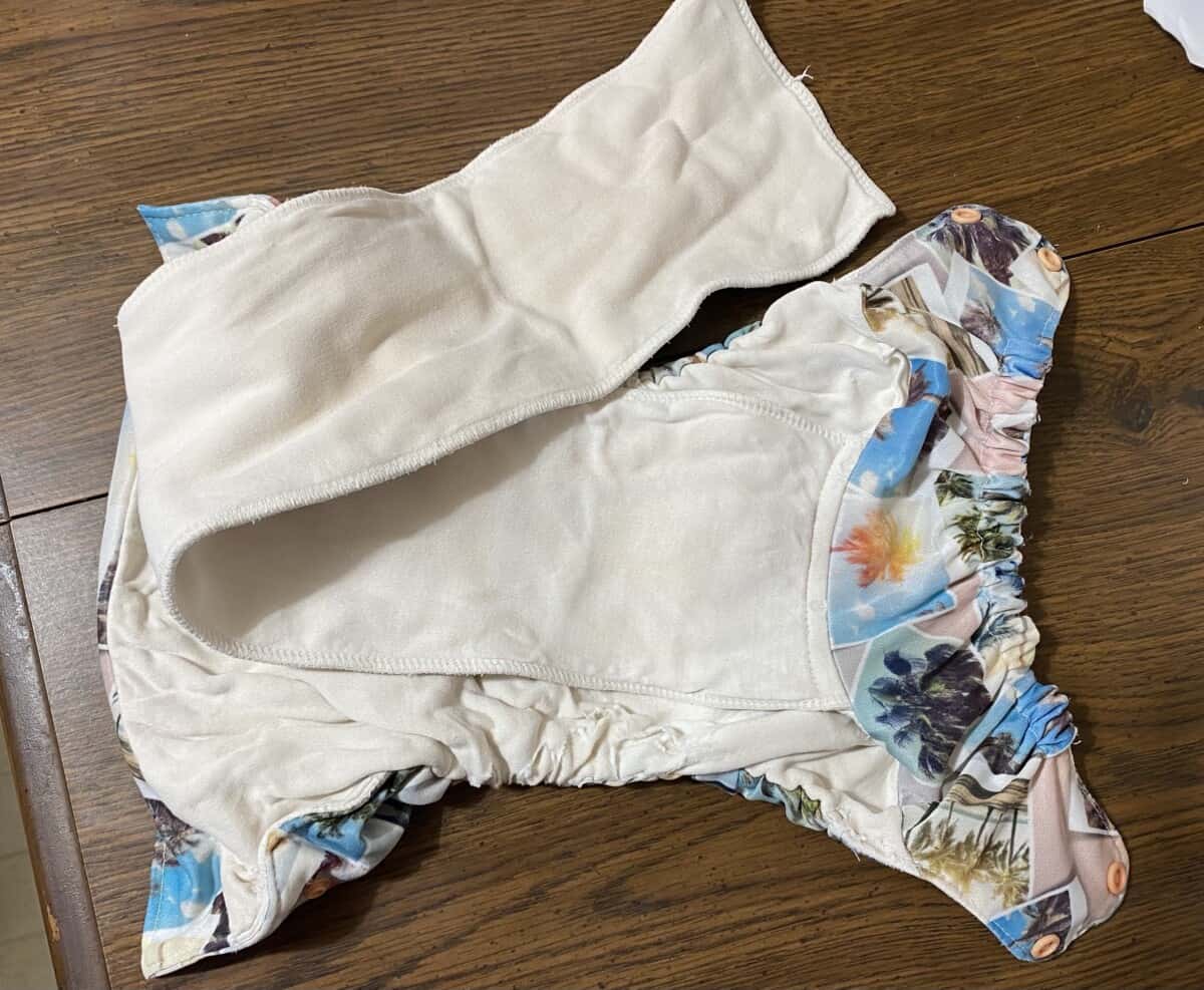 Easiest cloth diapers for babysitters: Options for dad, grandma & more ...